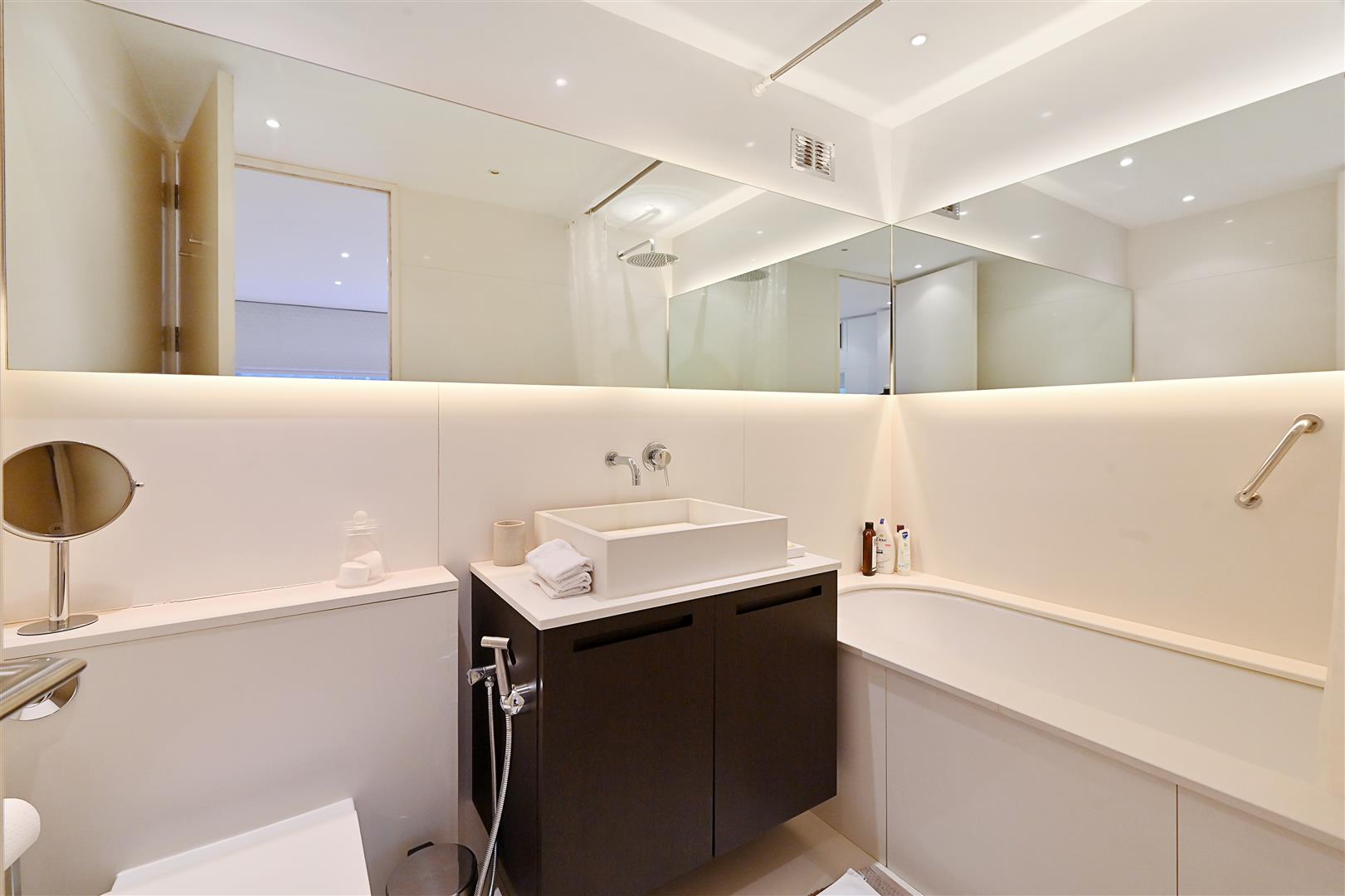 Greville House, Kinnerton Street, Belgravia SW1X, 3 bedroom Flat ...